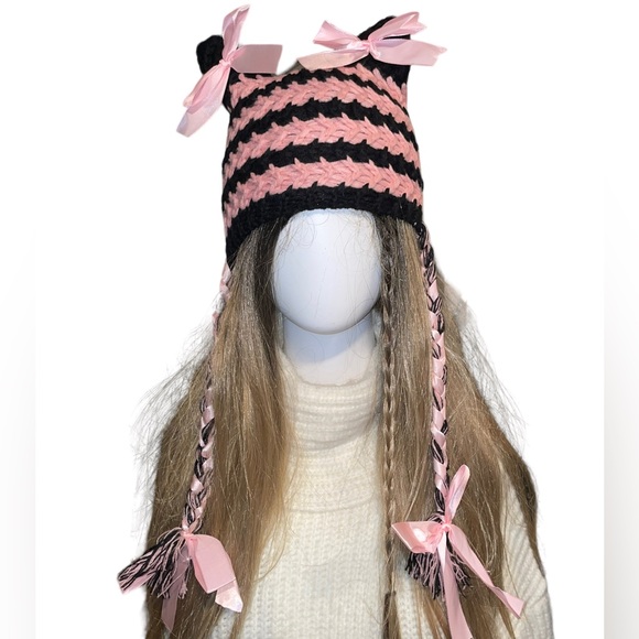 Hot Topic | Accessories | The Clueless Cat Hat Wbows Nwt | Poshmark